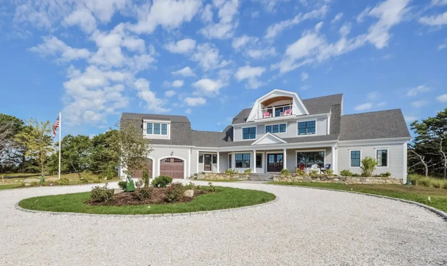 Top Airbnb's on Cape Cod For Your Intimate Wedding